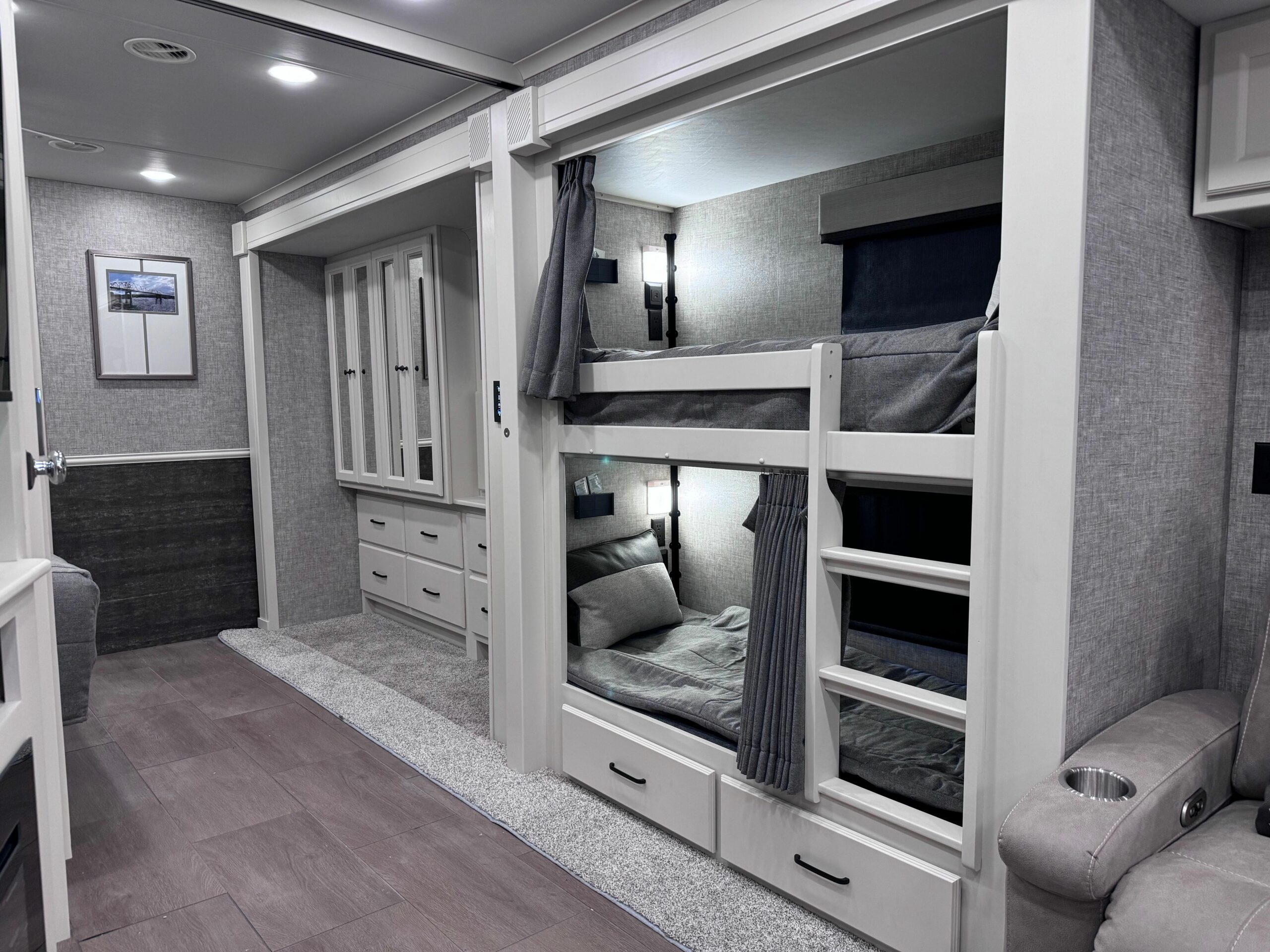 2025 Open Road Allegro - Tiffin Motorhomes