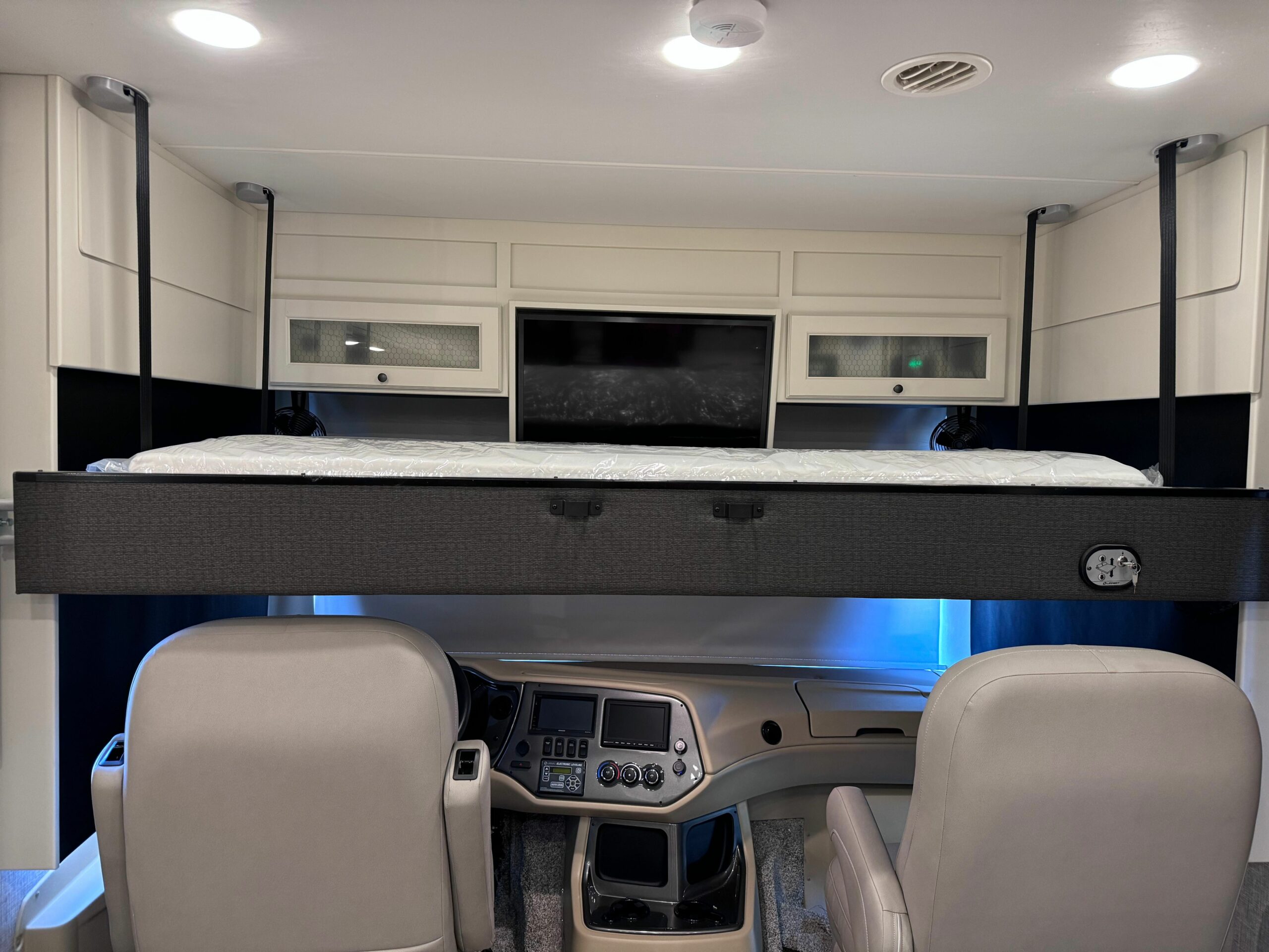 2025 Open Road Allegro - Tiffin Motorhomes