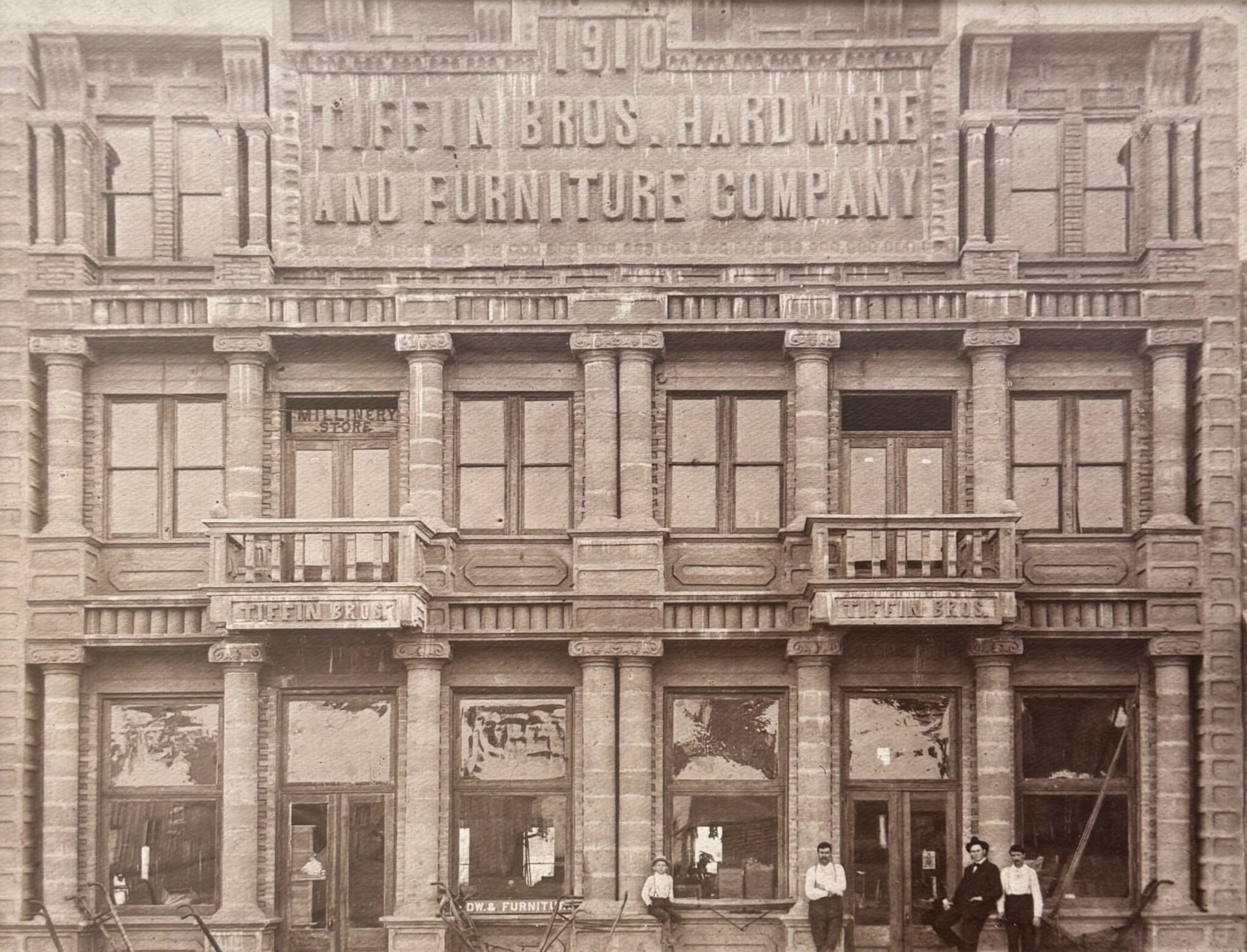 The Many Adventures of Bob Tiffin - Tiffin Motorhomes