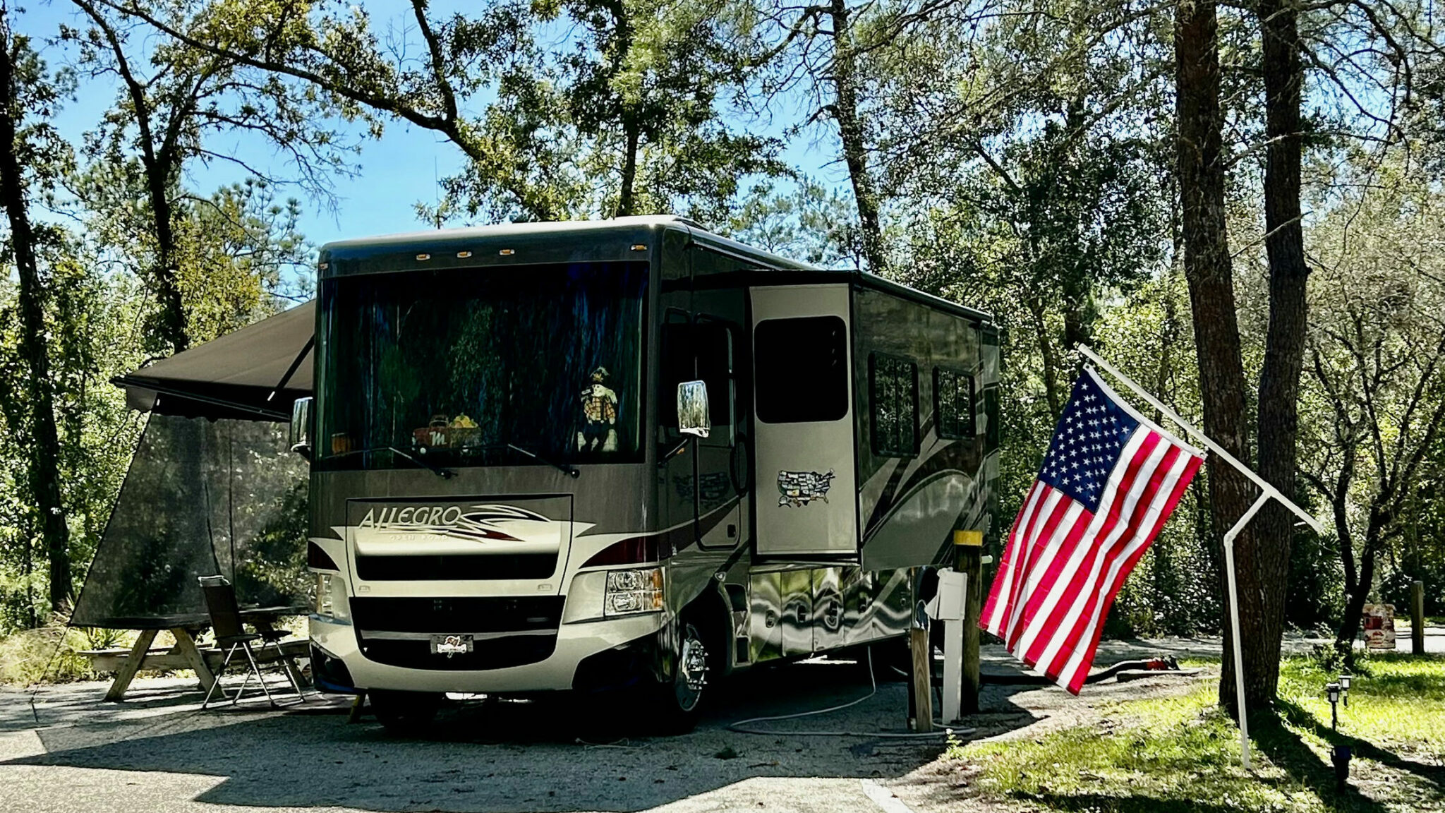 How to Set Up Your RV at a Campsite for Beginners - Tiffin Motorhomes