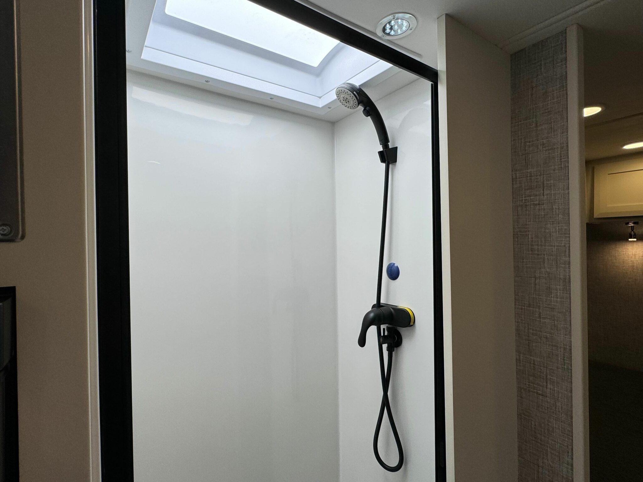 2025 Midas 24 BT Floor Plan Spotlight - Tiffin Motorhomes